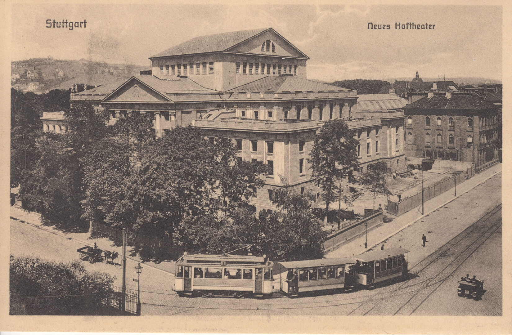 Blühende Theaterlandschaft | Staatsoper Stuttgart